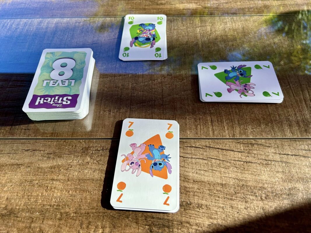 Level 8: Stitch, avis, critique et test de jeu - Meeple QC